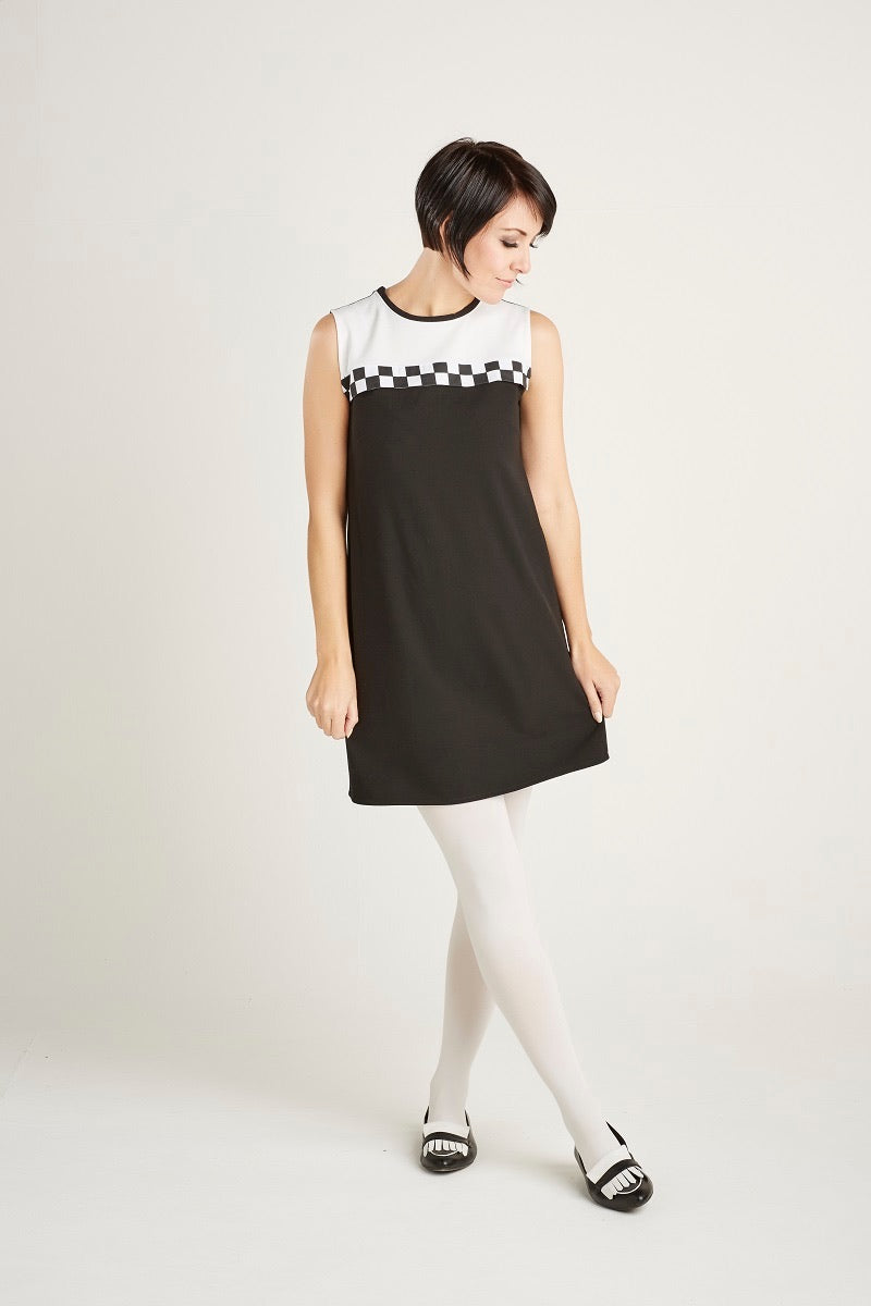 Love Her Madly ‘Sandy’ Two-Tone Mod Dress, Black and White – Mod One